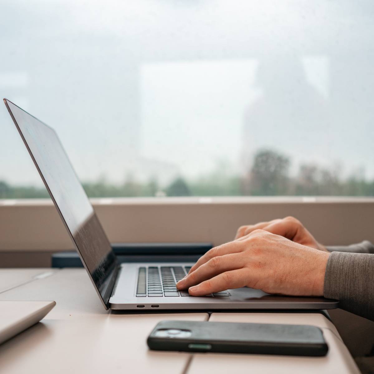 5G laptopi (2022) | Laptop.hr